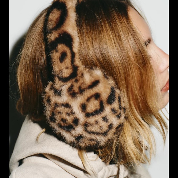 Zara | Accessories | Zara Leopard Print Earmuffs | Poshmark